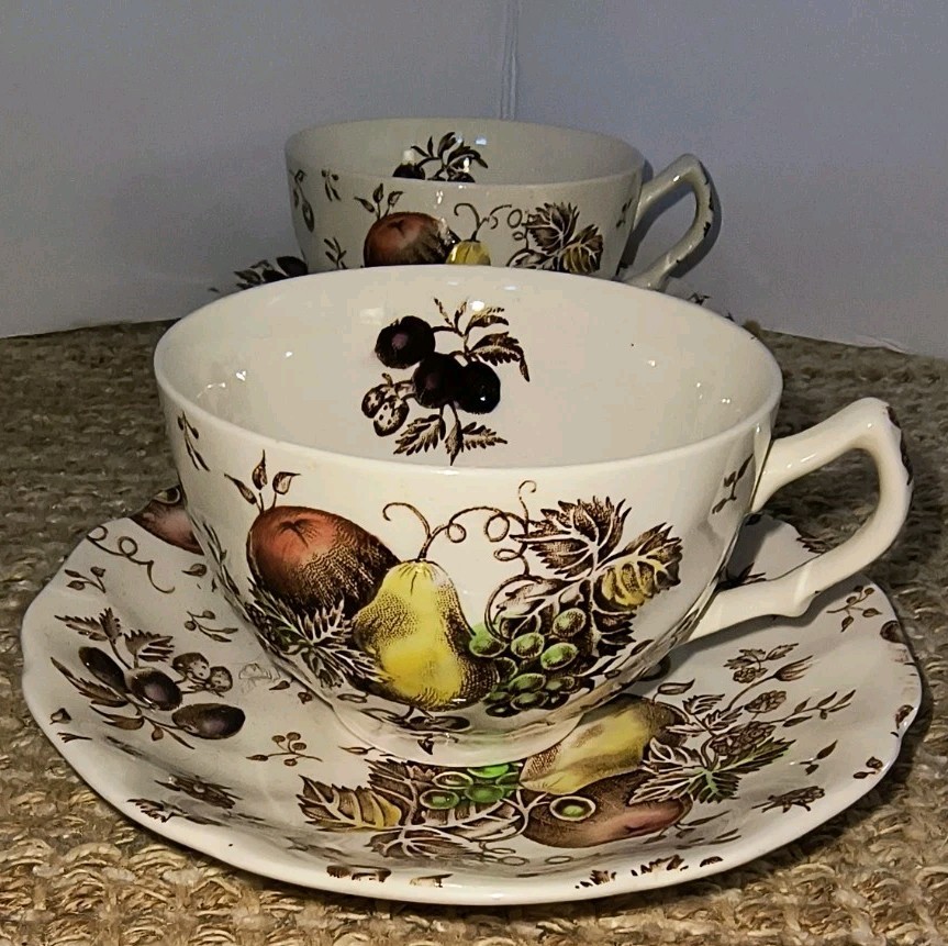 Johnson Brothers Autumn's Delight Tea Cups and Saucers Set of Three ...