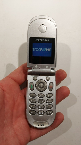 820.Motorola V170 Very Rare - For Collectors - Locked Tracfone Network ...