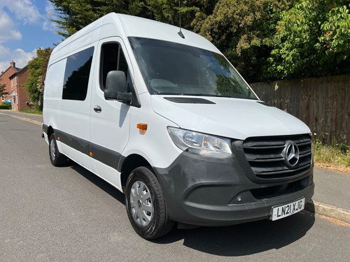 2021 MERCEDES-BENZ SPRINTER 2.0 315 CDI Progressive Auto 6 Seats Crew ...