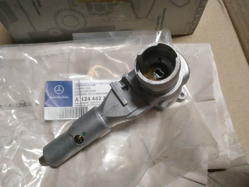 Mercedes W124 W201 steering column lock housing !NEW! GENUINE ...