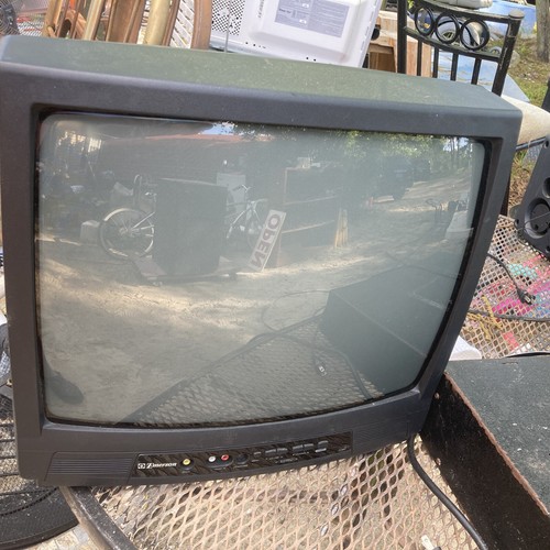 Emerson EWT19S2 CRT 19 inch TV A/V Inputs Gaming | eBay