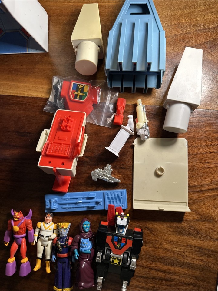 ⭐️VTG 1984 Panosh Place Voltron Castle Of Lions Playset Nearly Complete ...