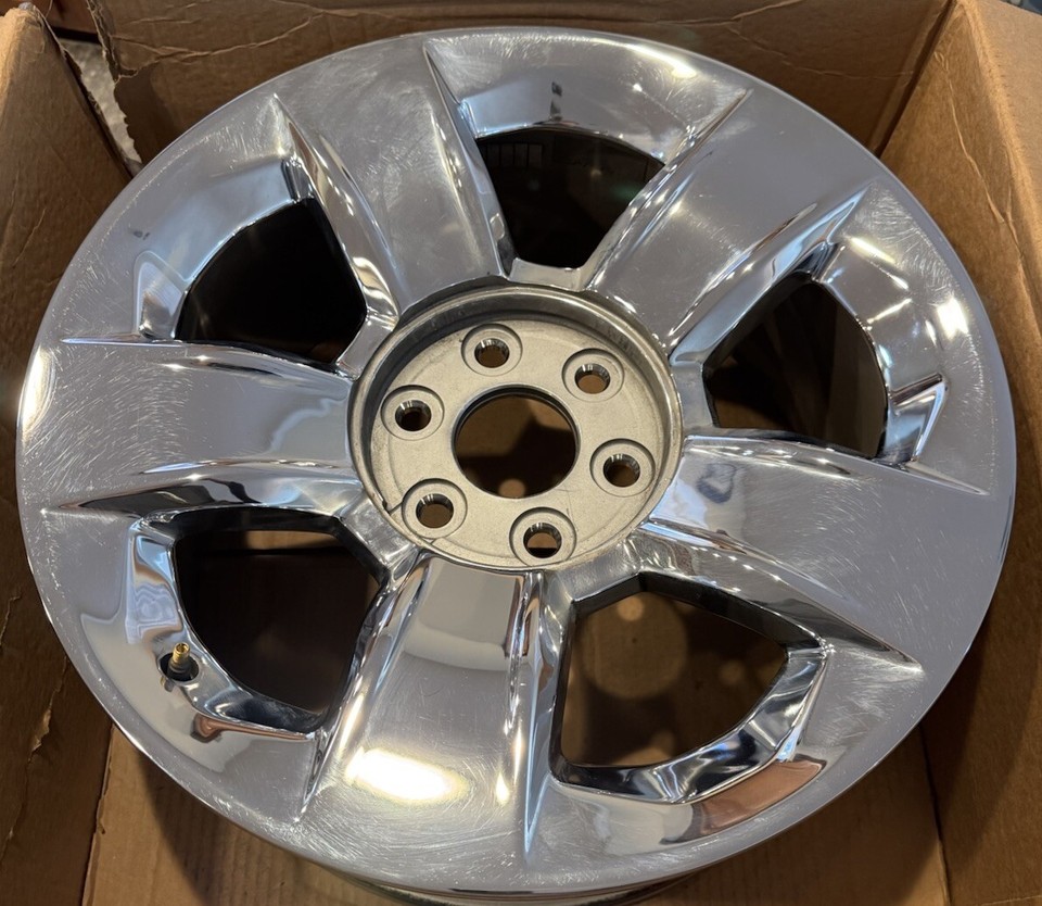 Chevrolet Silverado Tahoe Suburban Chrome Wheel OEM 20 inch RD2 ...