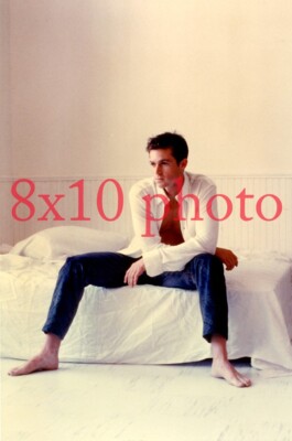 ERIC CLOSE #11,BAREFOOT,BAREFEET,feet,without a trace,now & again,8X10 ...