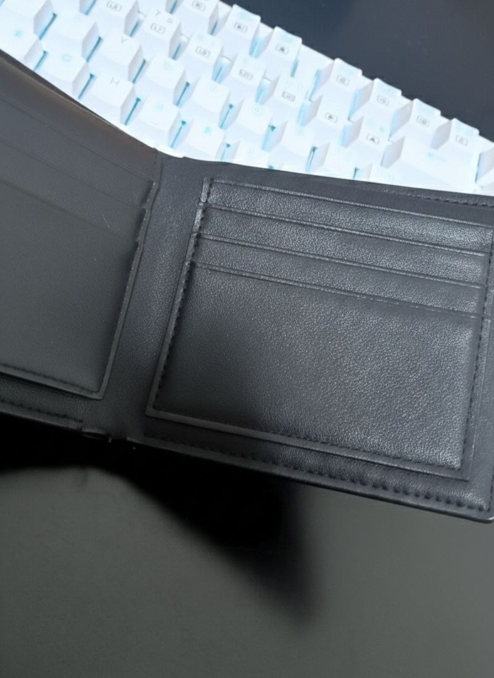 Bogesi Men's Luxury Black Bifold Wallet - Excellent Condition Slim ...
