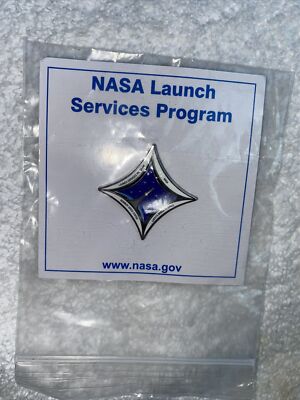 LSP / LAUNCH SERVICES PROGRAM EMBLEM / NASA PIN PINBACK ON ISSUED CARD ...