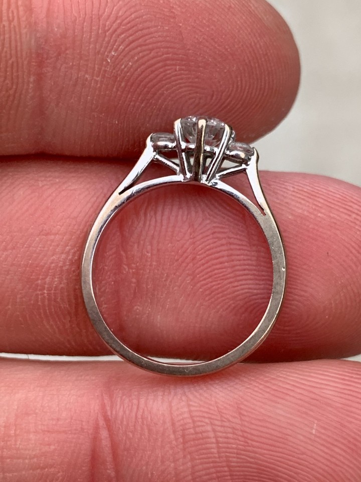 18ct gold diamond 60 point 3 stone ring 2.4 grams | eBay