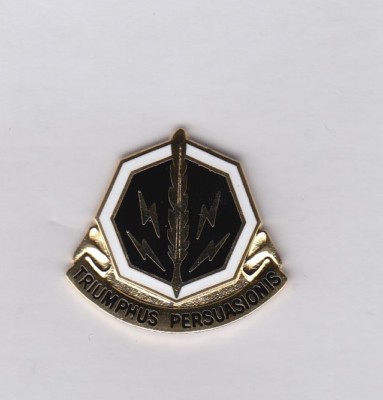 US Army 8th Psychological Operations Bn PSY-OPS POB crest DUI badge G ...