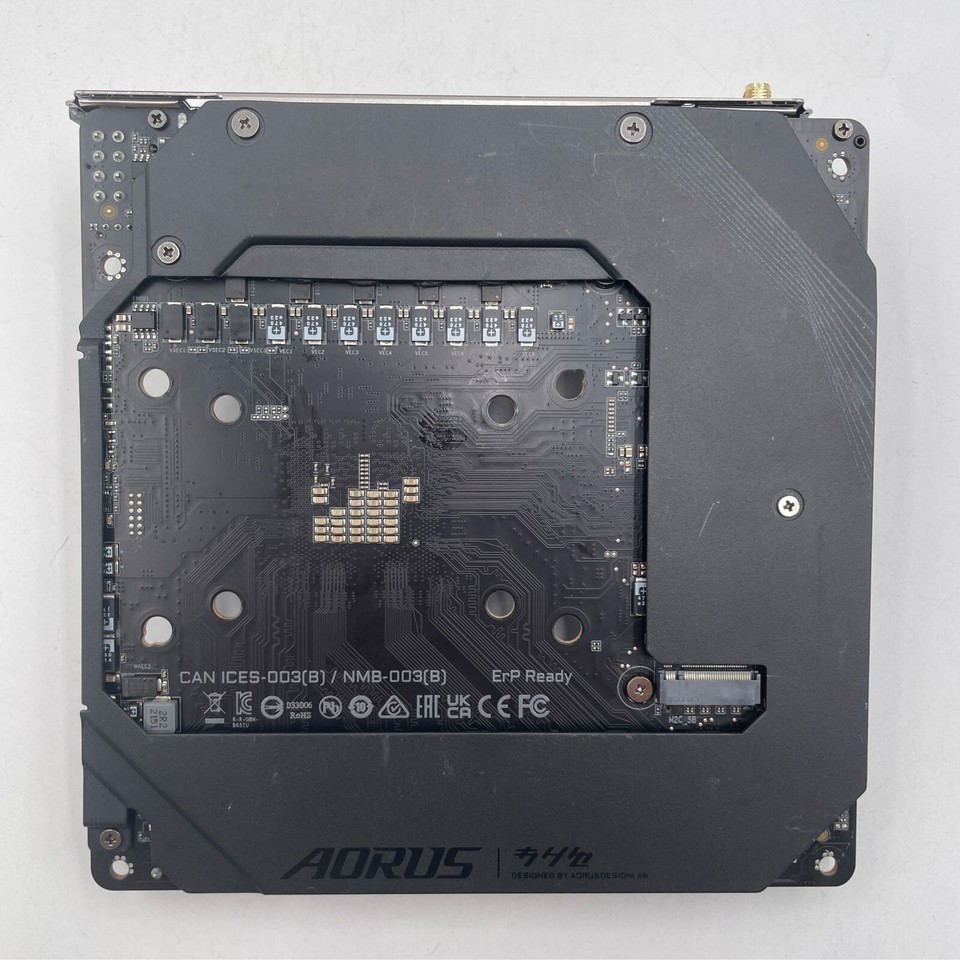 GIGABYTE B650I AORUS Ultra Mini-ITX AM5 DDR5 Wi-Fi 6E Motherboard ...