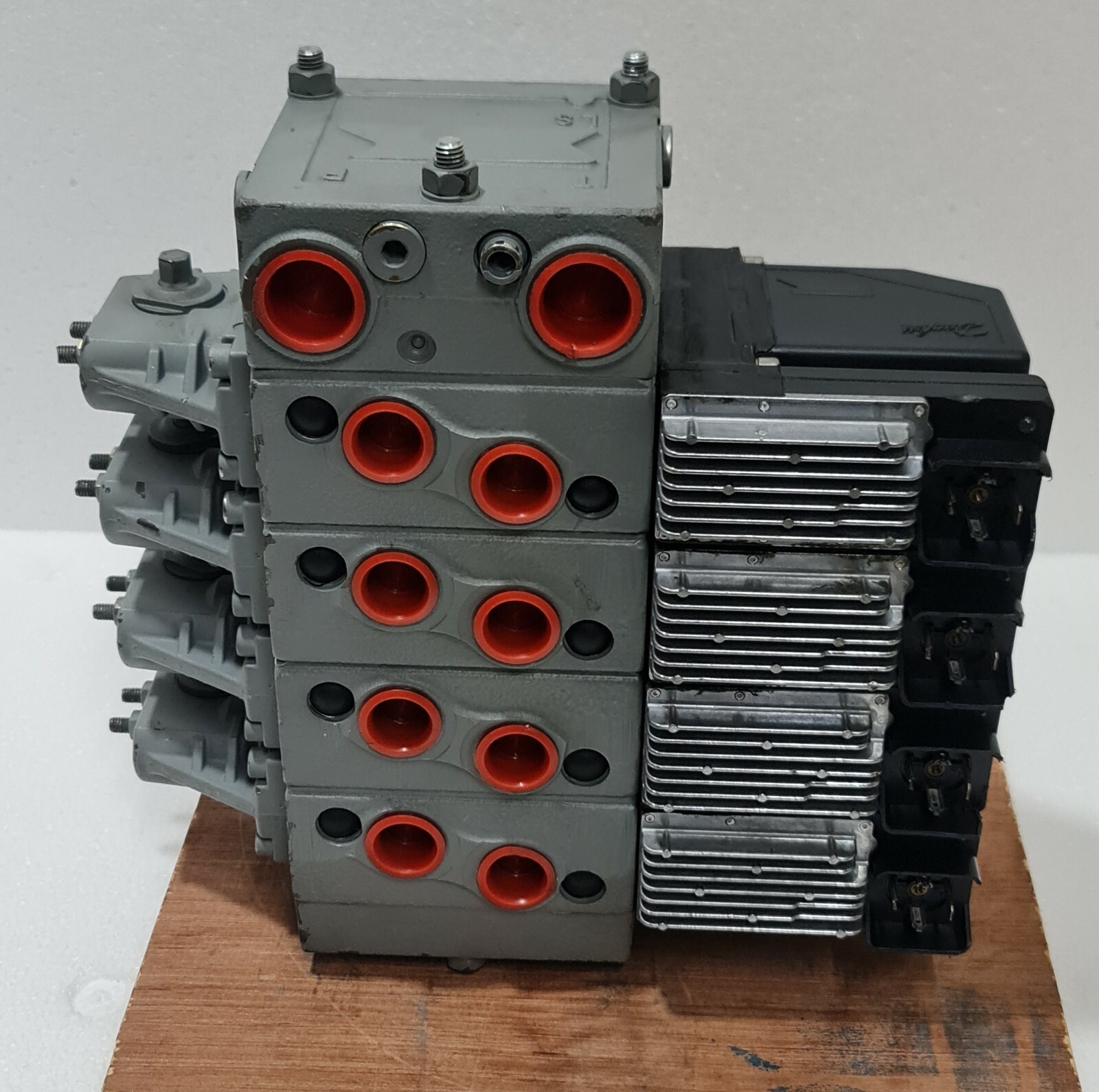 DANFOSS No. 157Z265609 PROPORTIONAL VALVE PVP 230 BAR 157Z2656.09 w ...