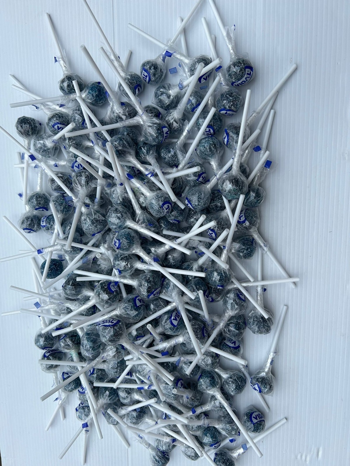 Vidal Sour Blue Raspberry Tongue Painter Lollies X50 FREE 1ST CLASS ...