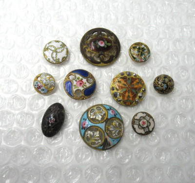 Sewing (Pre-1930) - Antique Sewing Buttons