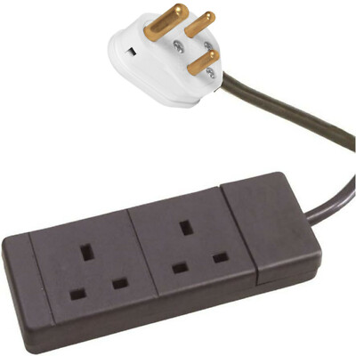 5A ROUND PIN PLUG FITTED TO TWIN 13A TRAILING SOCKET WHITE 230V 240V 5A ...