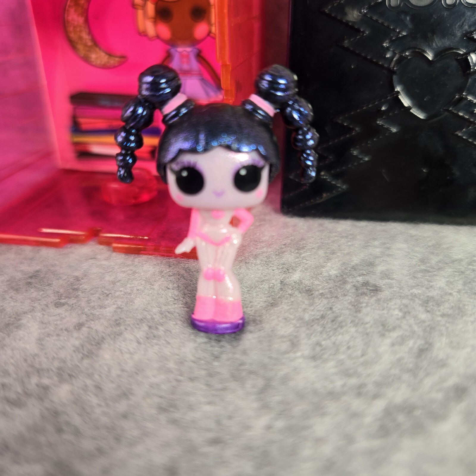 LOL OMG Surprise Tiny Toys L.U.N.A. Mini Toy Box Playset EUC MGA 2020 ...