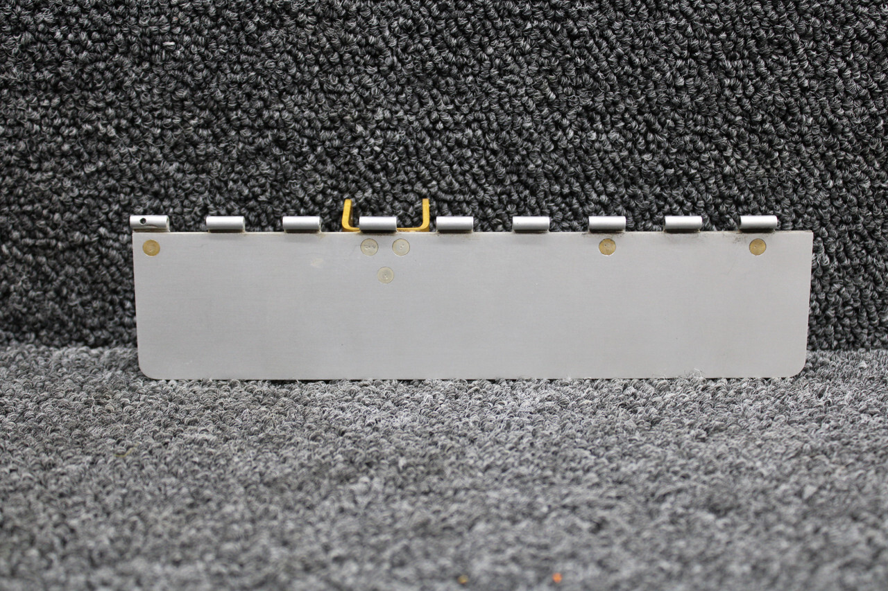 LA57273200 (Use: 2824112-1) Columbia LC41-550FG Aileron Trim Tab RH | eBay