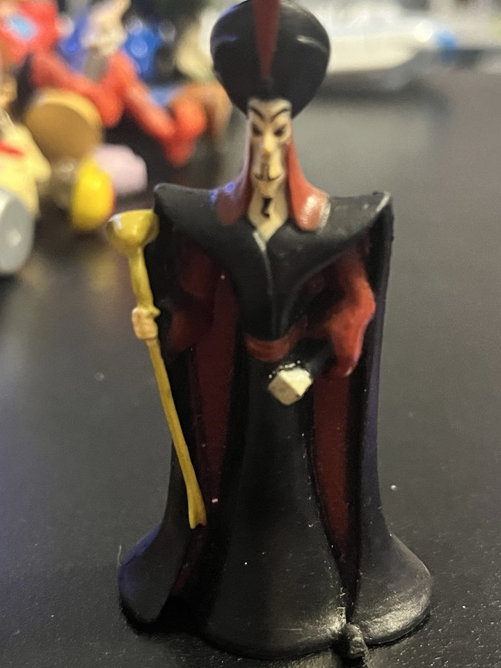 Lot(087)-Disney Aladdin Lot Figure Toys Lot Jasmine Genie Jafar etc ...