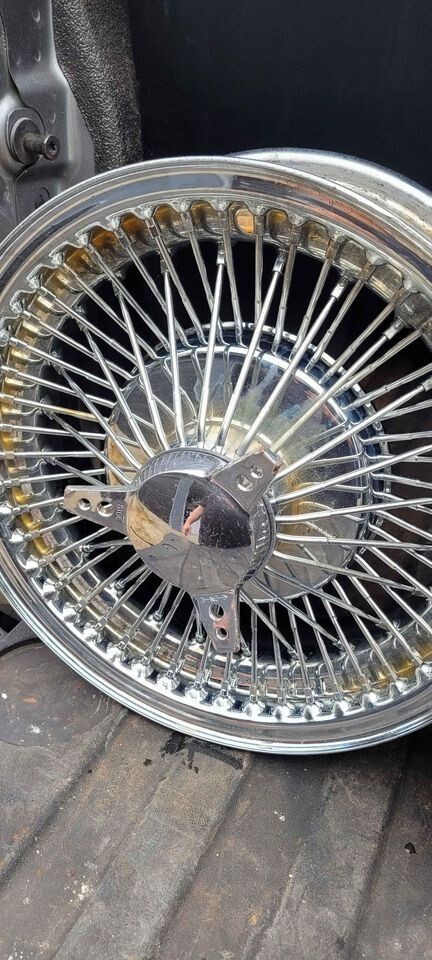 15 by 6 72 Spoke Large Hub 60s/70s Authentic Dayton Wire Wheels Caps ...