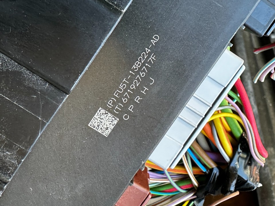 2016 - 2019 Ford Explorer Fuse Box Relay Control Module FU5T-13B224-AD ...