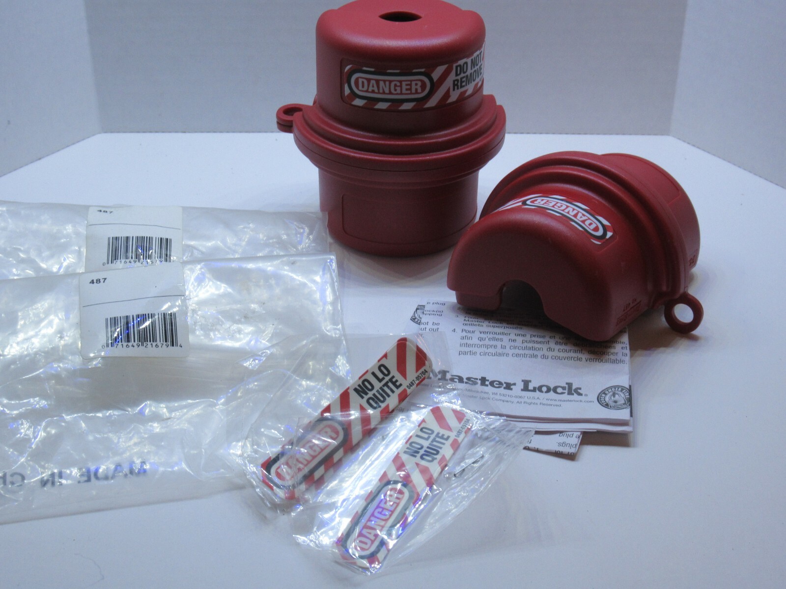 (NEW - Lot of 2) MASTER LOCK 487 Safety Series Plug Lockout Cover | eBay