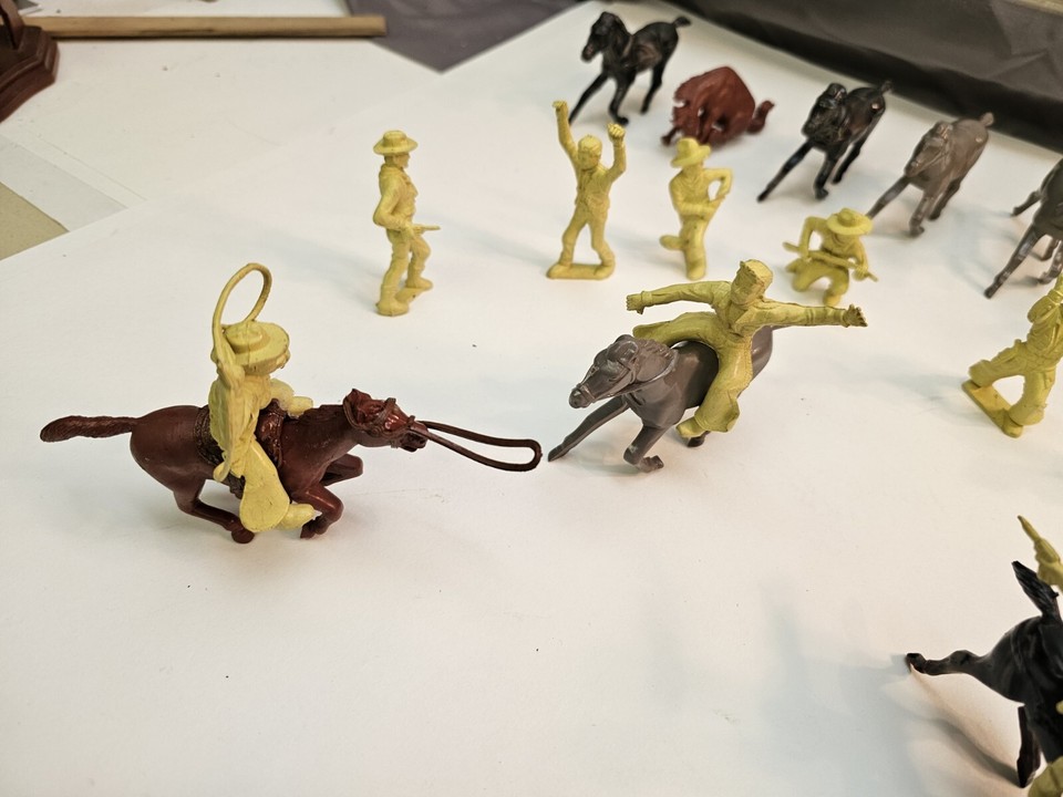 Vintage Marx Western Town Playset Cowboys Set of 13 Figures Horses Etc ...