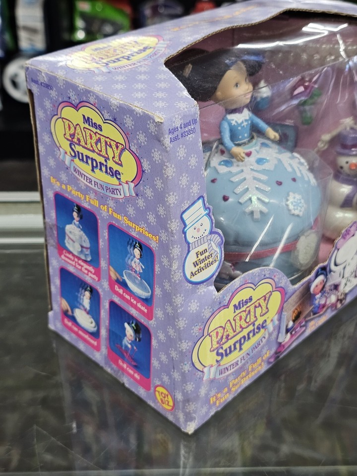 Vtg 1999 Miss Party Surprise Doll Set Winter Fun Party Cindy Toy Biz ...