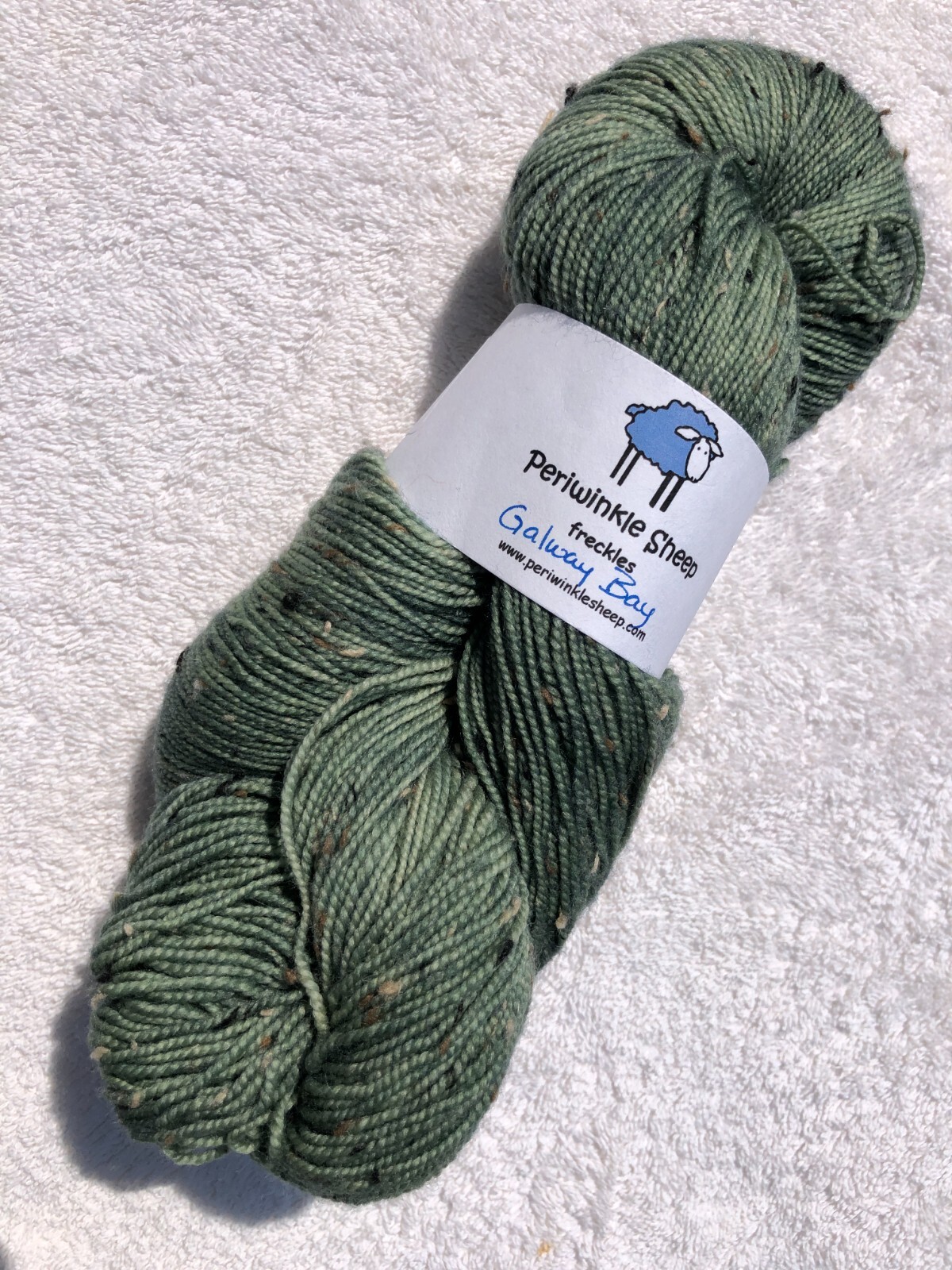 The Periwinkle Sheep Freckles yarn - 30% Off! | eBay