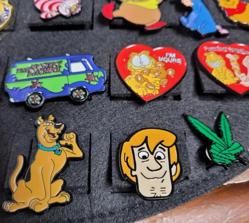 SCOOBY-DOO Shaggy Rogers Enamel Pin ♡ Cartoon Stoner Detective 80s, 90s ...
