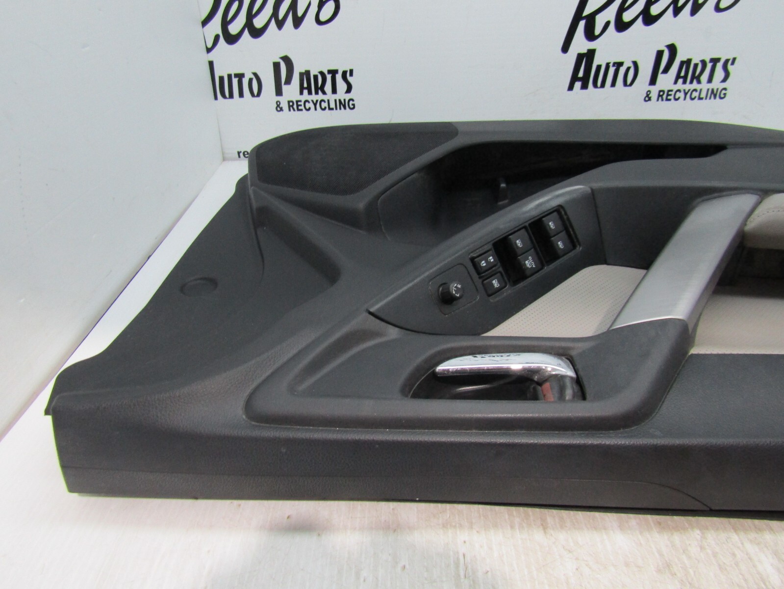 2014-2018 Subaru Forester Front Left LH Driver Door Trim Panel ...