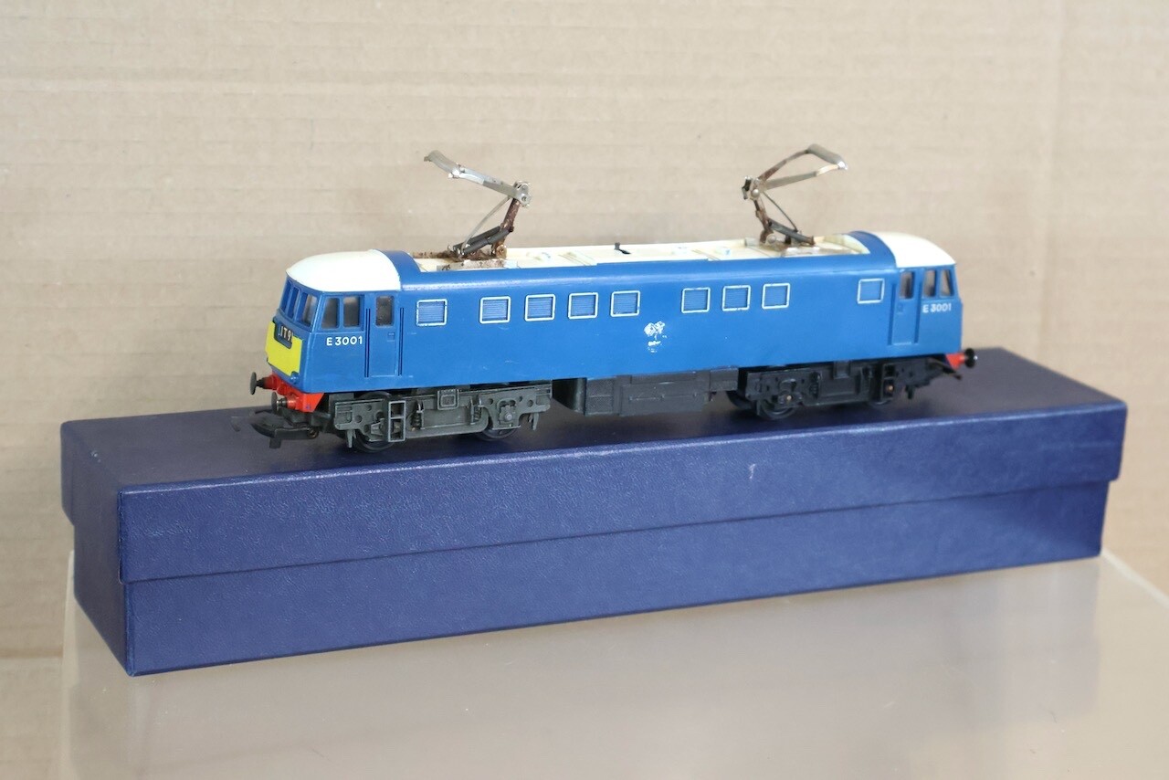 TRIANG HORNBY R753 BR BLUE WHITE CLASS 81 ELECTRIC LOCOMOTIVE E3001 oi ...