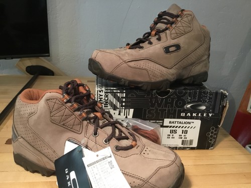 Stone MEN'S OAKLEY BATTALION BOOTS Size 10 Leather Mid new old stock | eBay