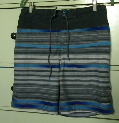 SPEEDO mens Swim shorts size M fit waist size 32" to 36" - Gray & Sky ...