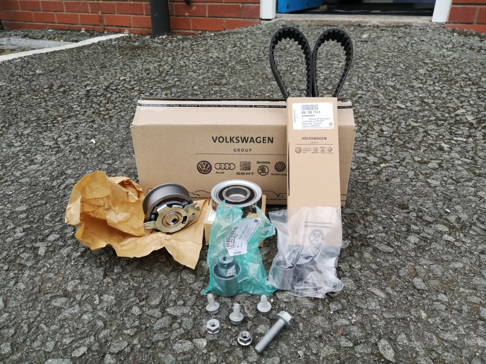 Volkswagen 03L198119F Timing Belt Kit for sale online | eBay