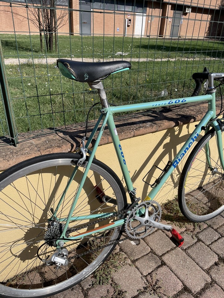 Racing Bicycle Bianchi Parka 606 Steel campagnolo 8 S 56 Steel Road ...