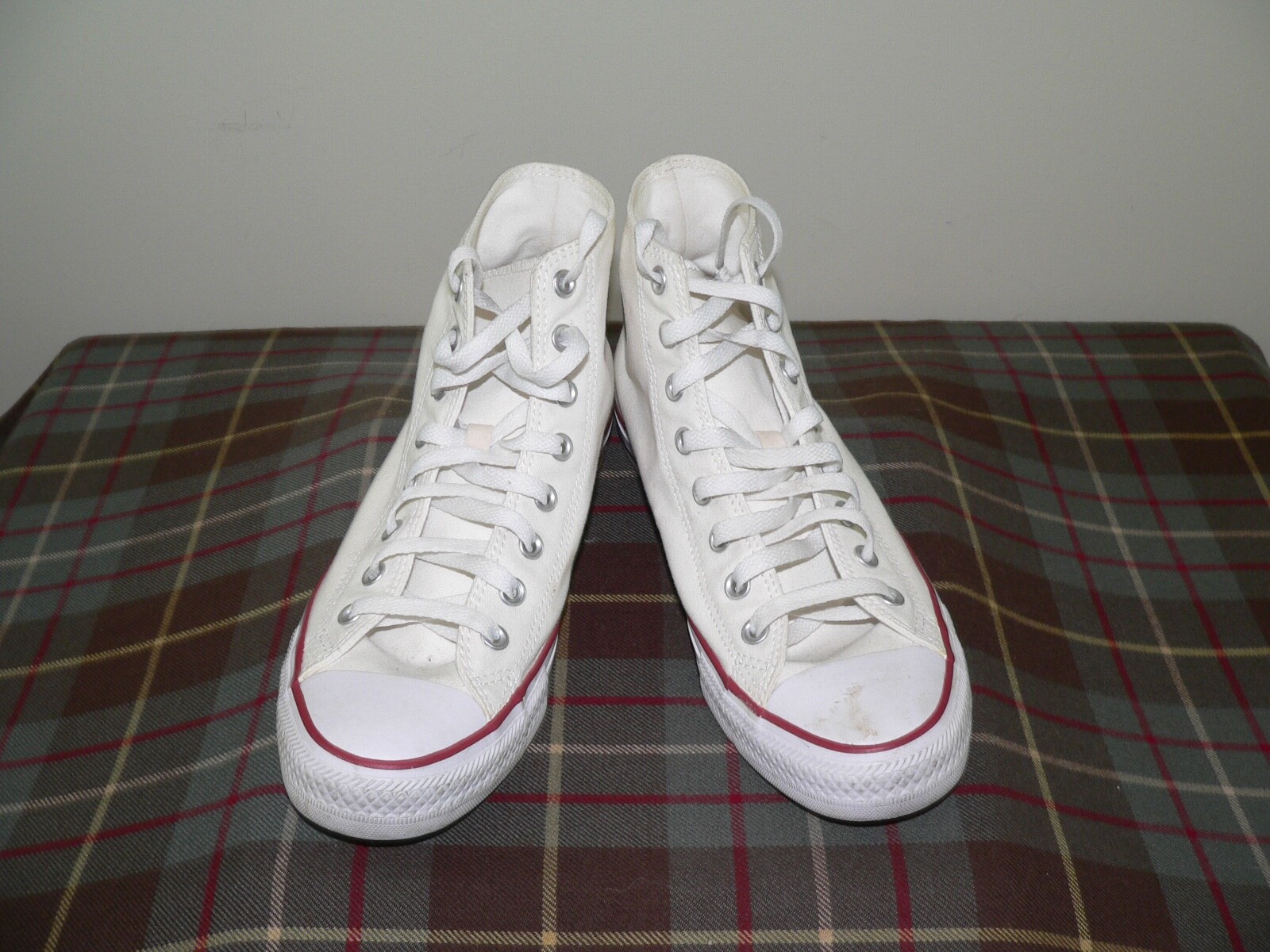 Converse Chuck Taylor Classic White High-Top All Star… - Gem