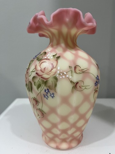 Rare Fenton Burmese Vase, Pink, Signed, New Without Box, Stunning! | eBay