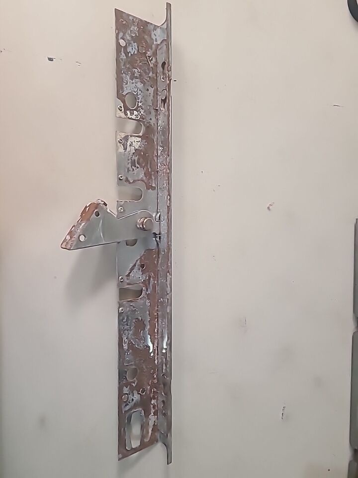 Used Gottlieb Pinball Machine Lockdown Bar RECEIVER | eBay