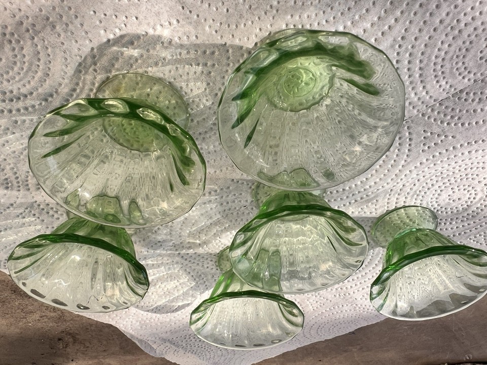 VINTAGE FOSTORIA GLASS NUT CUPS (6) OPEN SALT CELLAR URANIUM GREEN ...