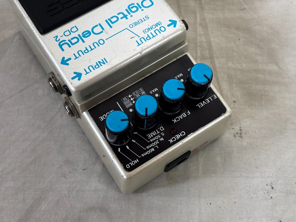 BOSS DD-2 DD2 Digital Delay Made in Japan big chip sde3000 Eric Johnson ...