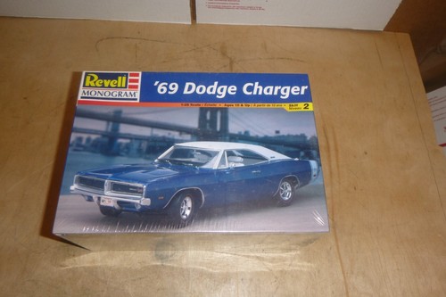 1998 REVELL 125 '69 DODGE CHARGER MODEL KIT #85-2546 NEW, FACTORY ...