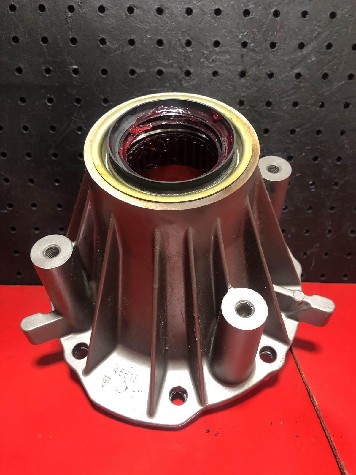 1998-UP FORD 271F 273F TRANSFER CASE REAR TAIL HOUSING #45518 31/34 ...