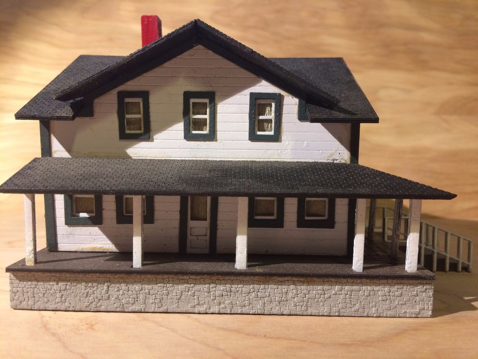 HO Scale Farm House Kit | eBay