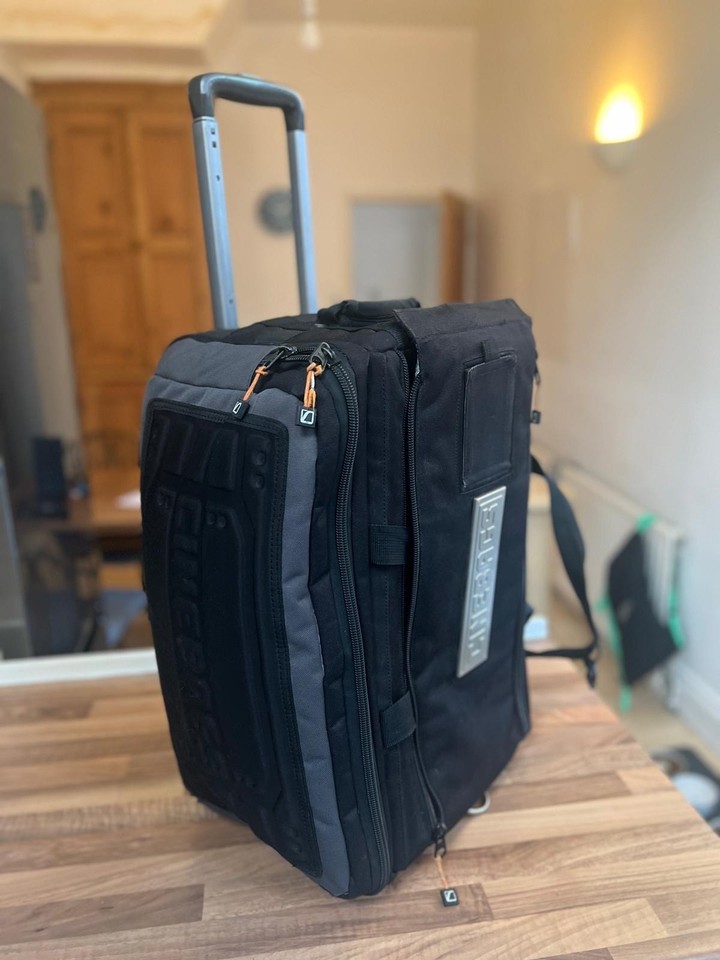 RED EPIC-X Digital Cinema Camera Kit DSMC w Batteries Charger Rig Matte ...