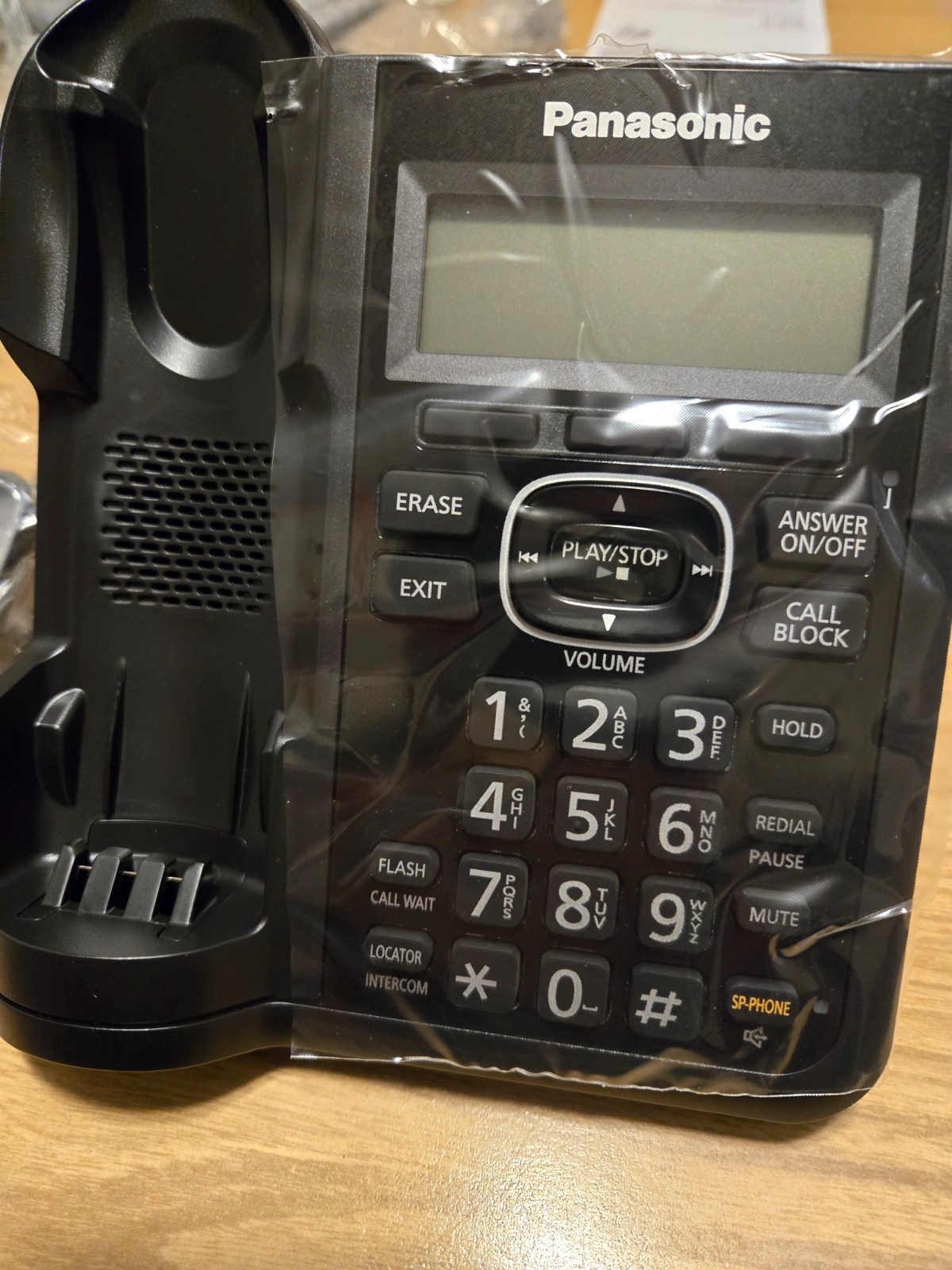 Panasonic KX-TGF544B 4 Handset 1.9 GHz One-Touch Call Cordless Phone ...