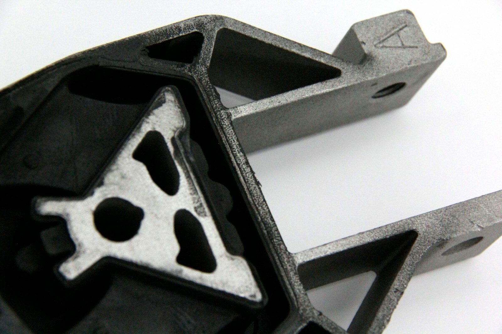 Brand New Engine Torque Rod Mount for Volvo - V50, C30, C70, S40 OE ...