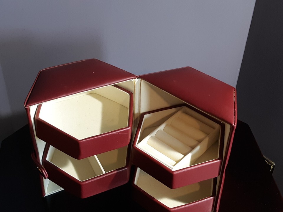 Burgundy/Cream Soft-sided Octagon Jewelry Box Jewelry Organizer Rings ...