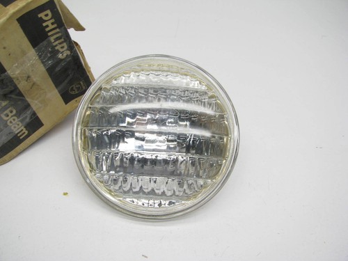 Philips 4511 Sealed Beam Tractor Flood Headlight Lamp Bulb - 6V 30W ...