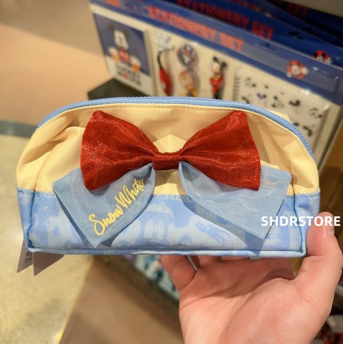 Disney authentic 2023 Snow white pouch Small bag disneyland | eBay