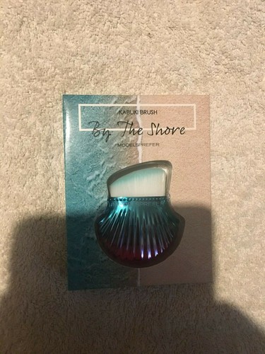 models prefer BY THE SHORE kabuki brush bnib free post (acc9) | eBay ...