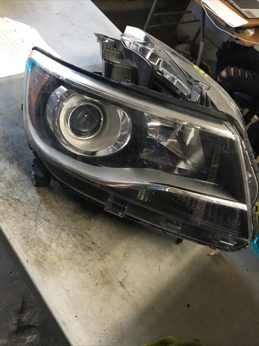 Chevrolet Colorado Headlight Head Light Passenger's Right Halogen 2016 ...