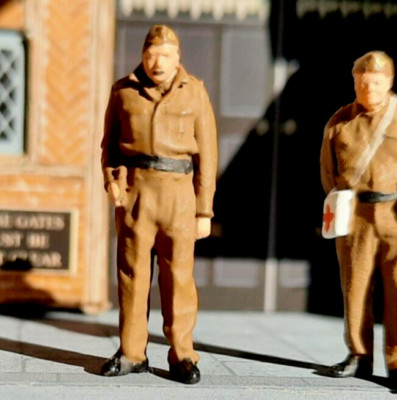 OO GAUGE PRIVATE WALKER FIGURE HAND PAINTED HOME GUARD WORLD WAR II ...